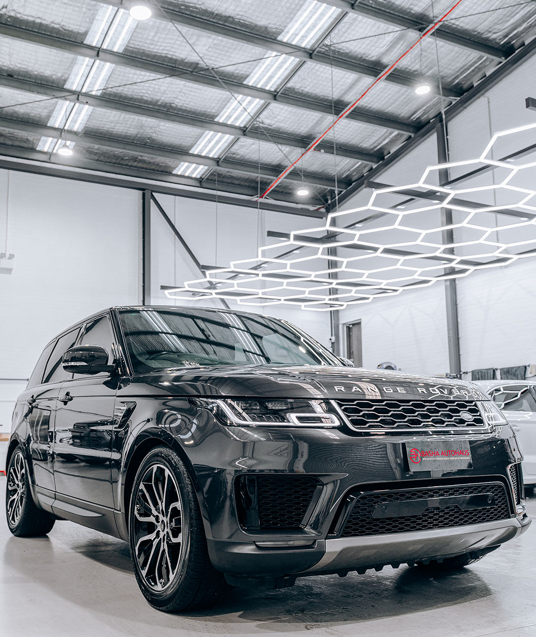 Range Rover Smash Repairs Sydney | Prestige 4WD Repair Experts - Basha ...