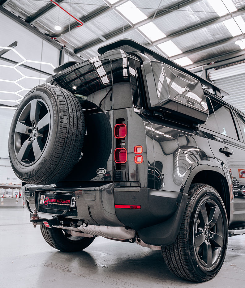 Land Rover Smash Repairs Sydney | Prestige 4WD Repair Experts - Basha ...